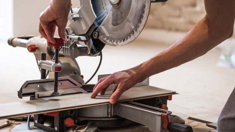 3 Different Types of Miter Saw( Uses & Images) - Difference Explained
